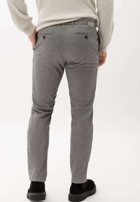 BRAX STYLE FEY - Chino - silver/grigio - Zalando.it