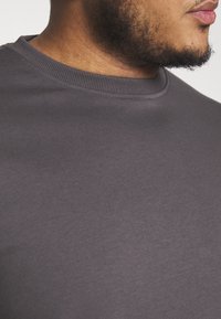 Urban Classics BASIC TERRY CREW - Sudadera - darkshadow/negro - Zalando.es