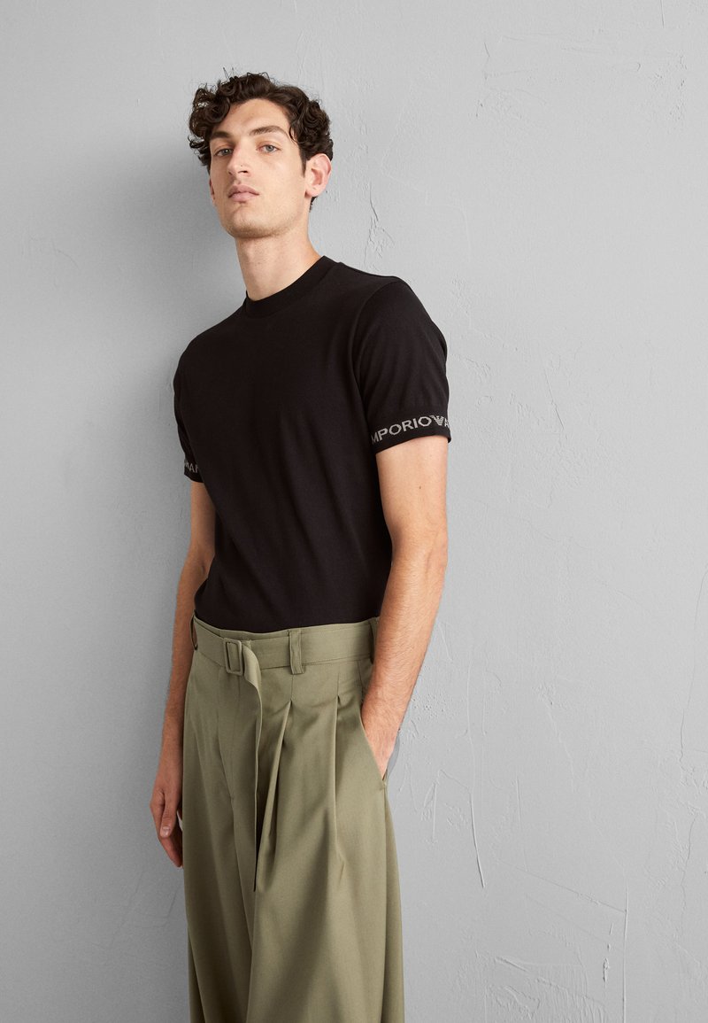 Emporio Armani Print T-shirt - black - Zalando