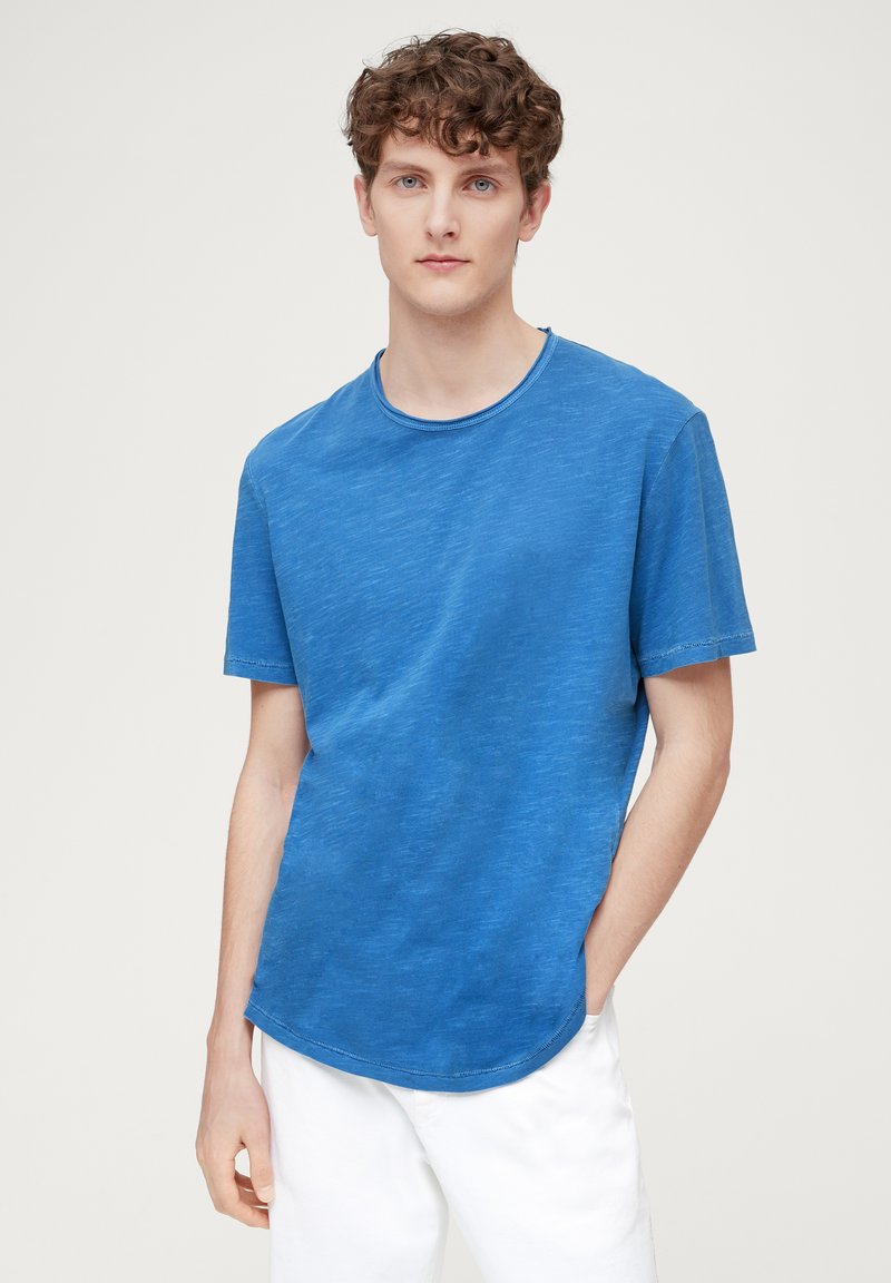 s.Oliver MIT GARMENT DYE - T-Shirt basic - royalblau/blau - Zalando.de s.Oliver MIT GARMENT DYE - T-Shirt basic - royalblau/blau - Zalando.de