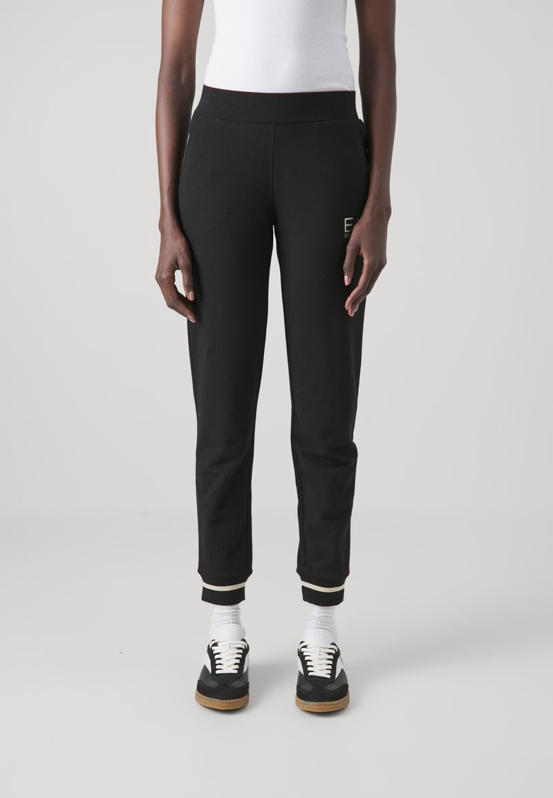 EA7 Emporio Armani TROUSER - Pantalon de survêtement - nero/noir - ZALANDO.FR