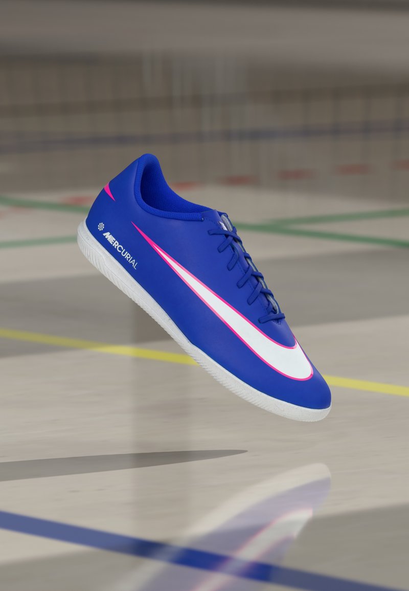 Nike Performance VAPOR 16 CLUB IC - Chaussures de football en salle ...