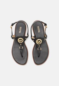 MICHAEL Michael Kors CASEY THONG - T-pántos szandálok - black/fekete ...