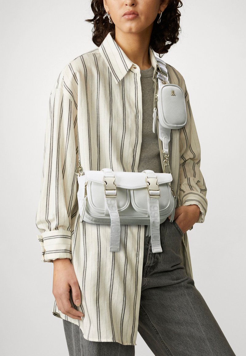 Steve Madden MOVER SET - Across body bag - white - Zalando.ie
