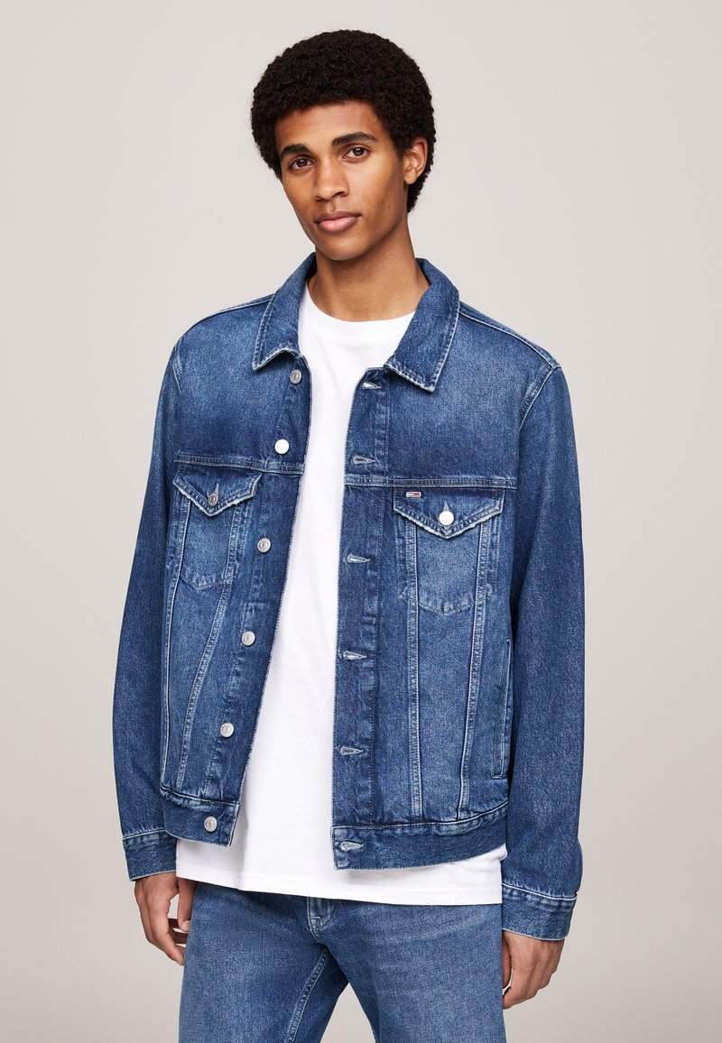 Tommy Jeans RYAN RGLR TRCKR - Denim jacket - denim medium/blue denim ...