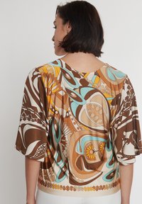 Ana Alcazar PIKASA - T-Shirt print - mehrfarbig - Zalando.de