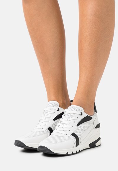 Tamaris Active Sneaker low - moss/hellgrün - Zalando.ch