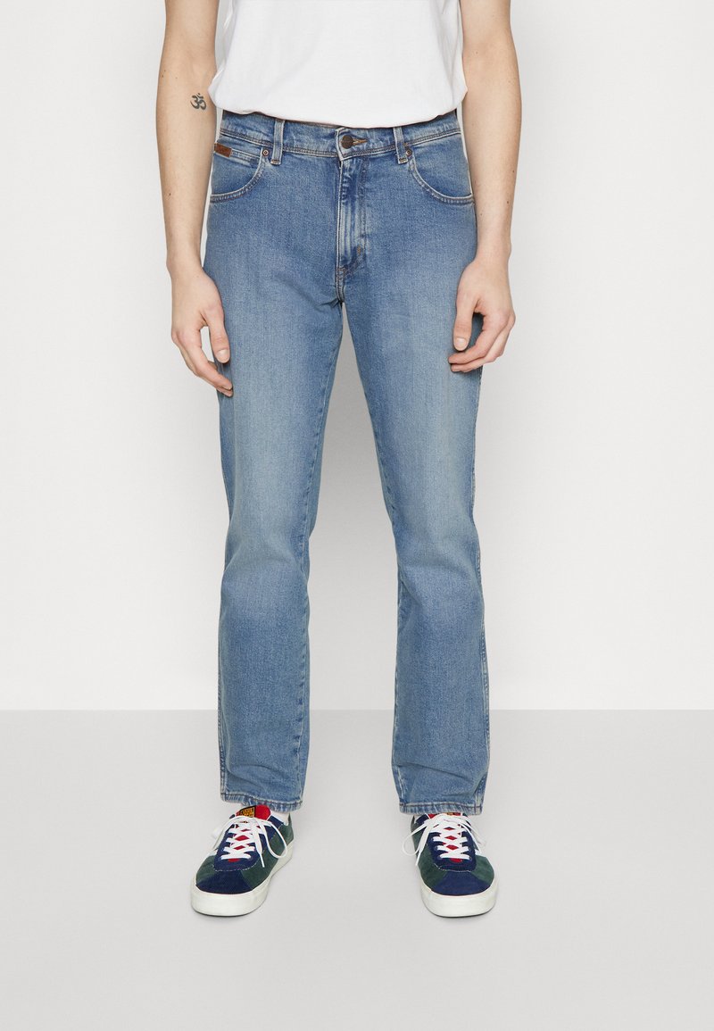 Wrangler TEXAS - Jeans Straight Leg - Dark blue/blue denim - Zalando.de