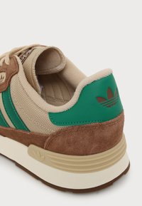 adidas Originals TREZIOD UNISEX - Sneakers basse - magic beige/bold ...