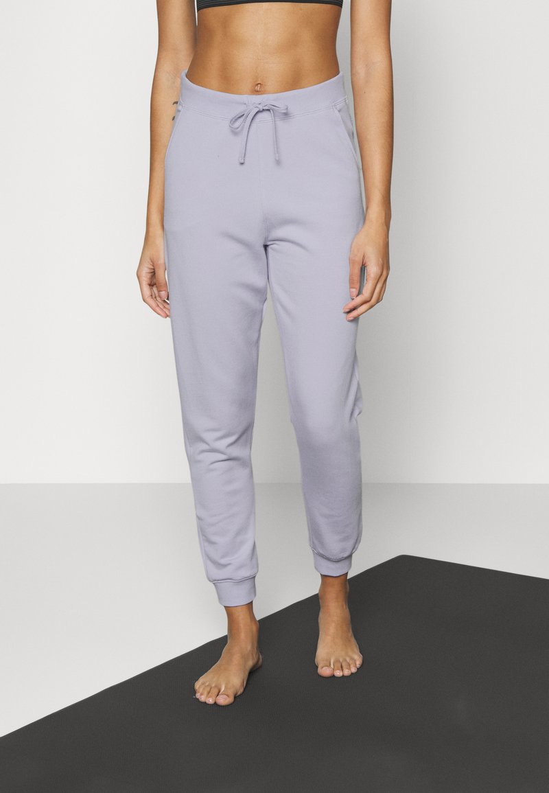 Nike Performance Luxe Jogger Jogginghose Oxygen Purple Particle
