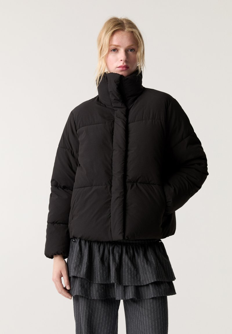 PULL&BEAR HIGH COLLAR - PUFFER - Winterjacke - black/schwarz - Zalando.de