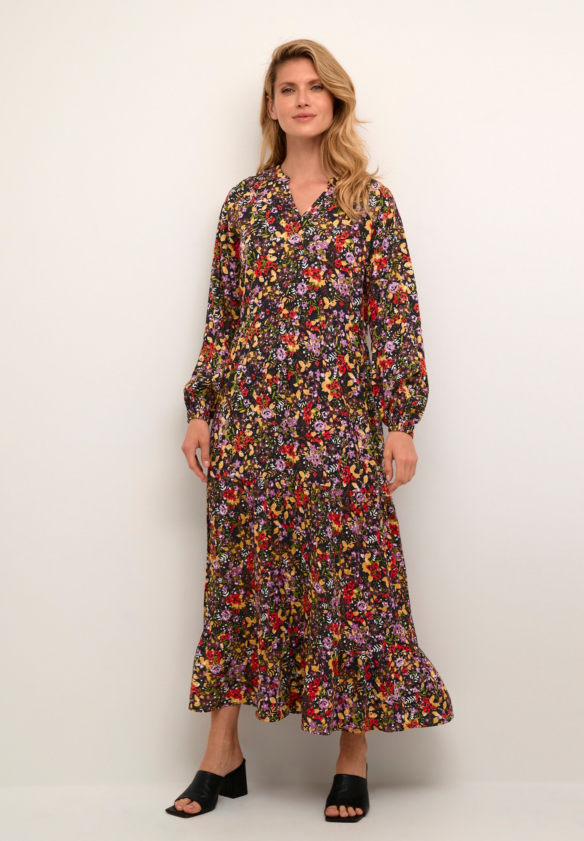 Kaffe BPPOLINA WITH LONG SLEEVES - Maxikleid - colorfull flower print ...