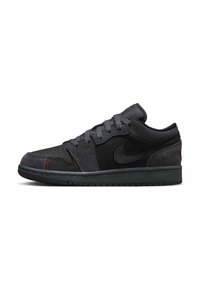 Jordan CRAFT - Trainers - dk smoke grey/black/varsity red/anthracite ...