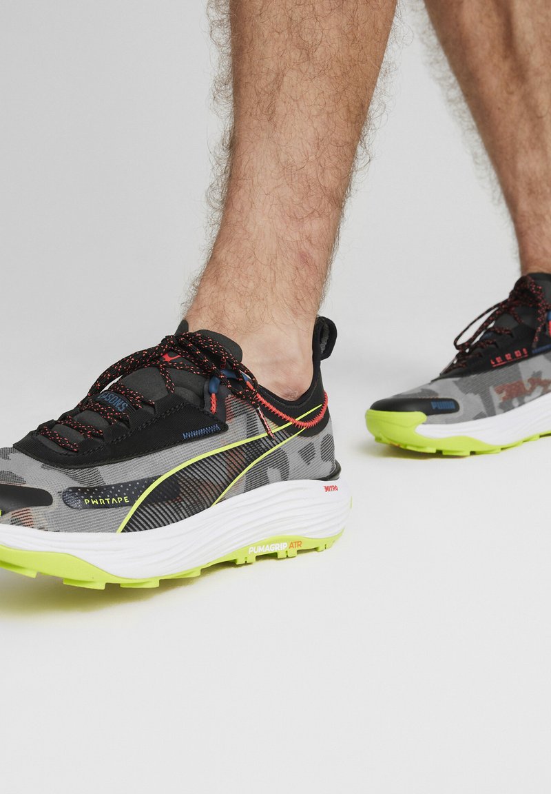 Puma VOYAGE NITRO 3 - Trail running shoes - black/lime pow/active red ...