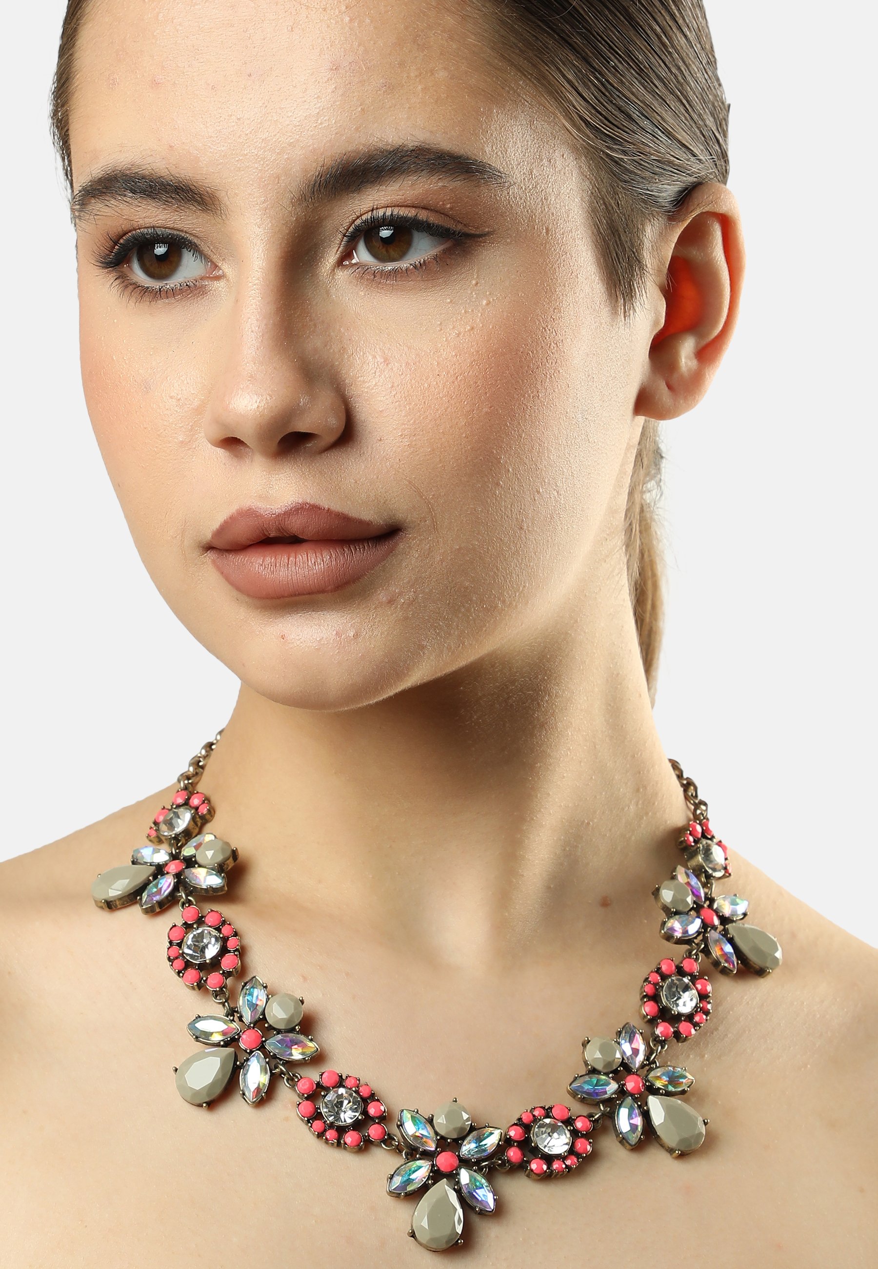 Rachel Collier's Instagram, Twitter & Facebook on IDCrawl