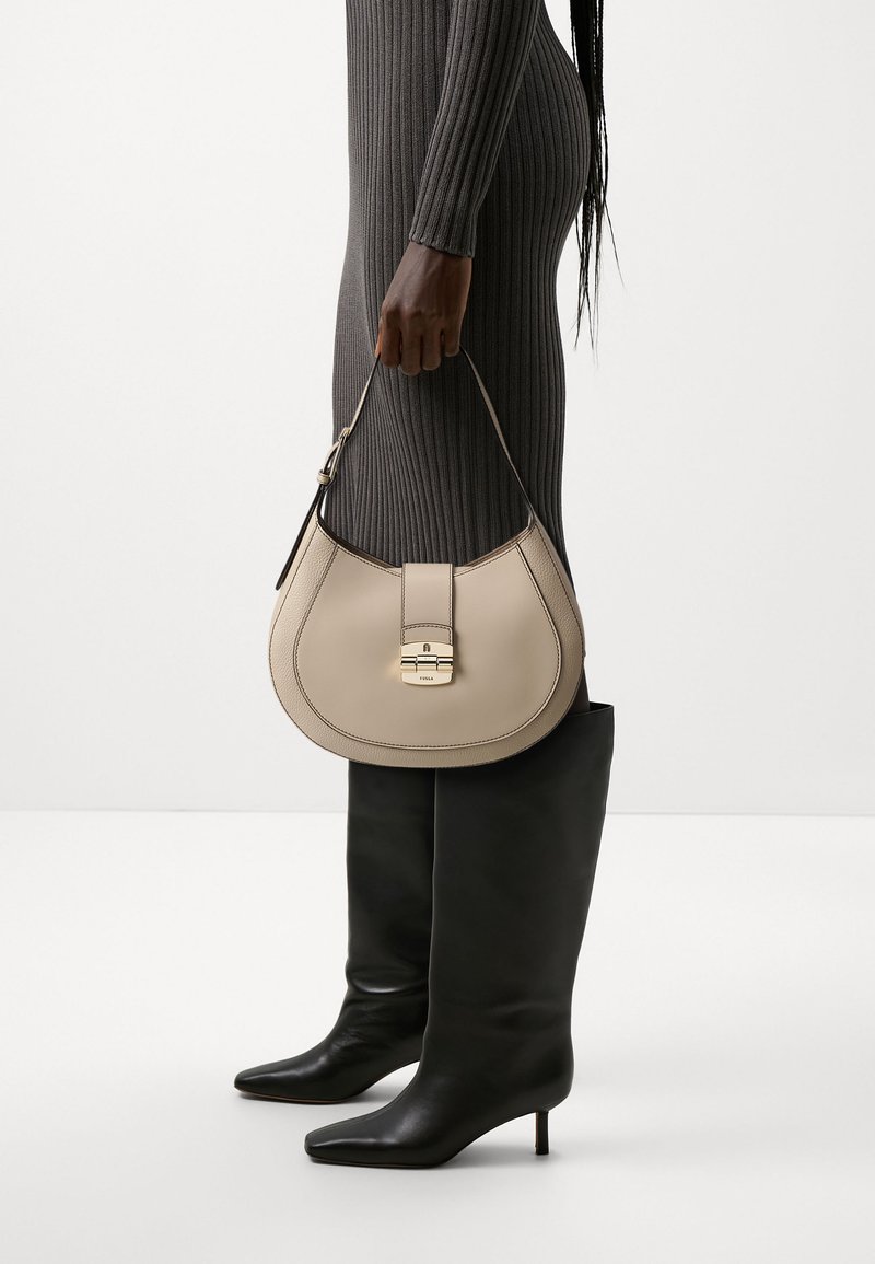 Furla CLUB - Käsilaukku - grano/beige - Zalando.fi