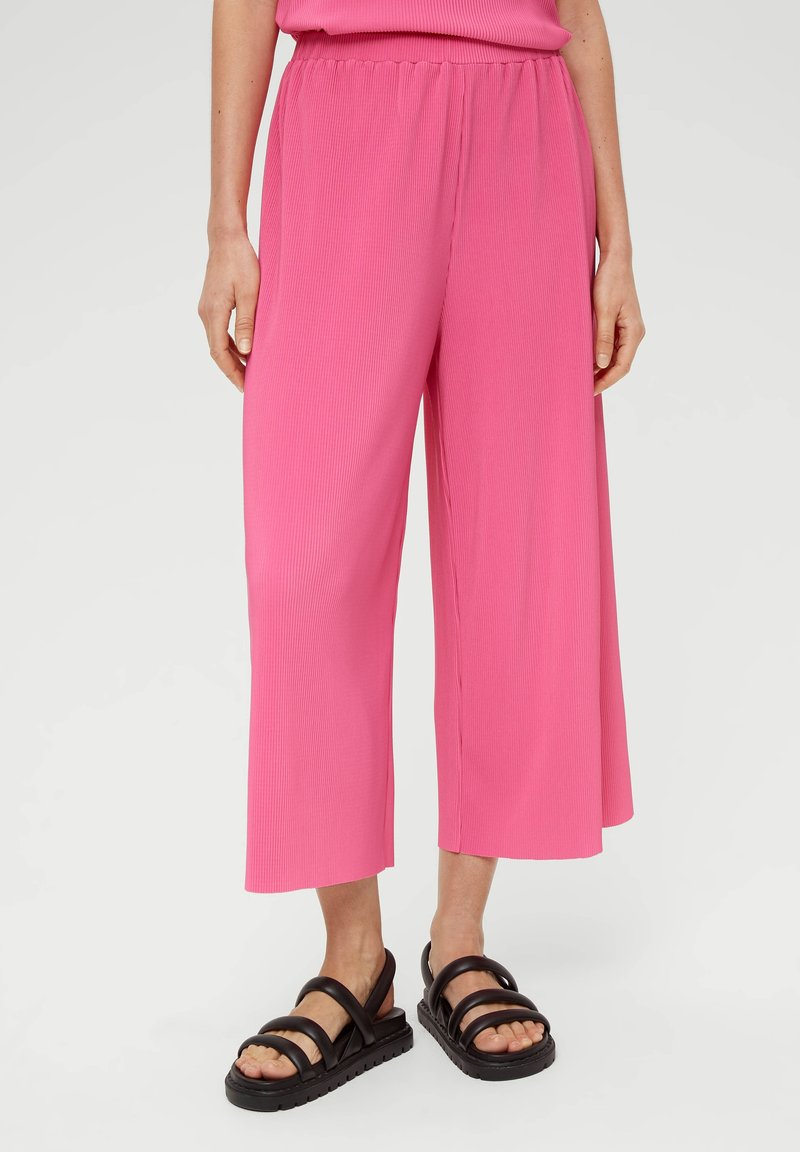 s.Oliver CULOTTE MIT PLISEEFALTEN - Stoffhose - pink/flieder - Zalando.at