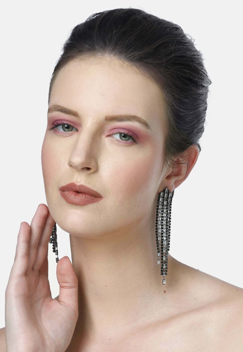 AVANT-GARDE PARIS DIVA FRINGED DANGLE - Auskarai - black/juoda - Zalando.lt