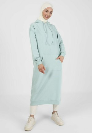 Modanisa KANGAROO POCKET HOODED LONG REFKA BASIC - Sweater - lilac/lila ...