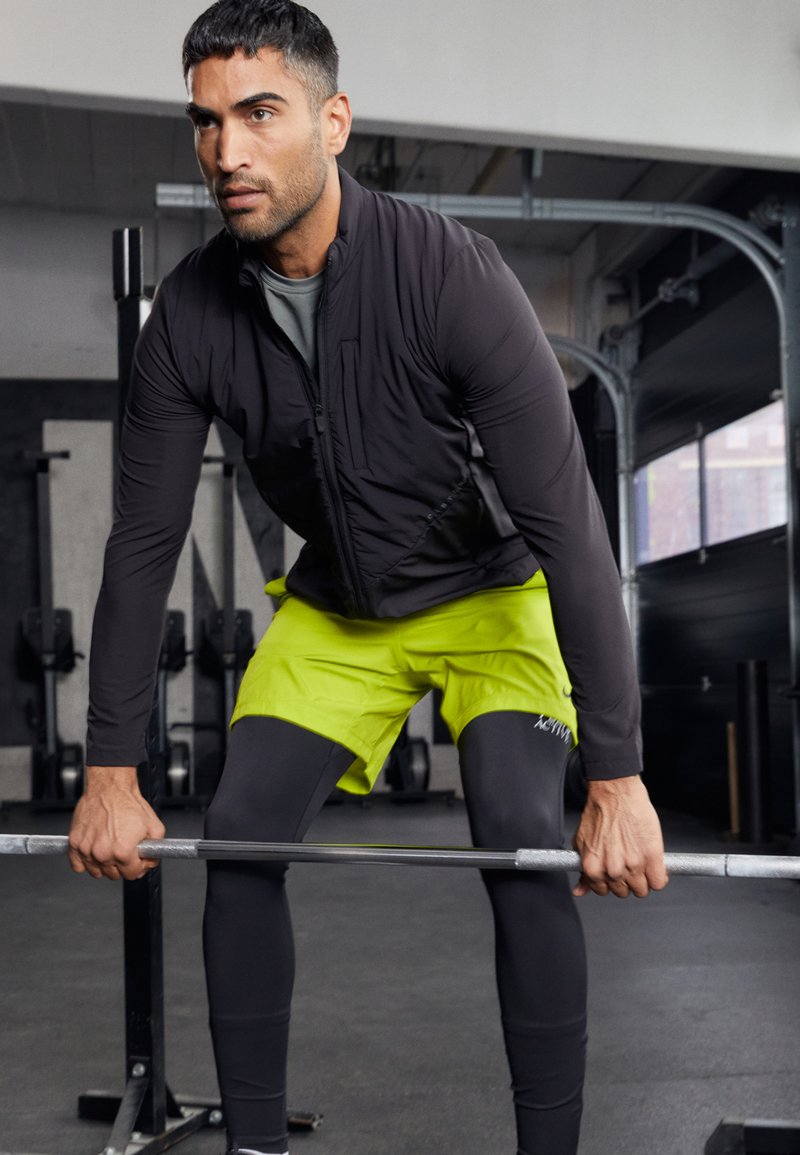 Castore HYBIRD JACKET - Outdoor jacket - black - Zalando