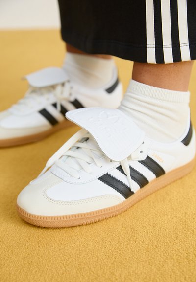 adidas Originals SAMBA - Baskets basses - footwear white/core black ...
