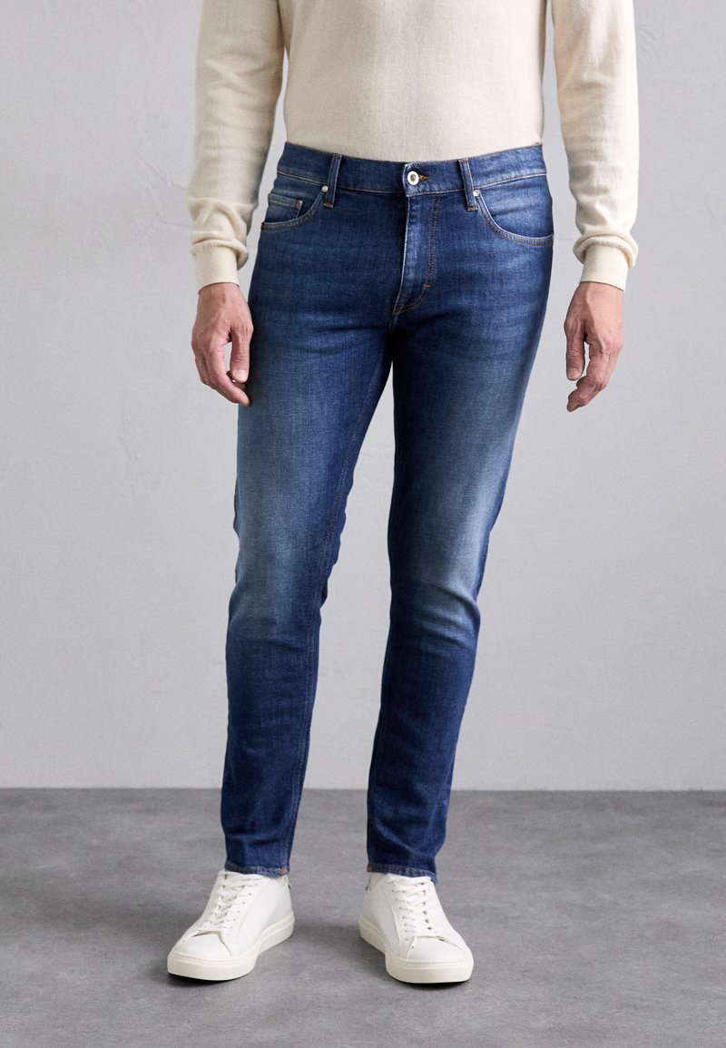 Tiger of Sweden PISTOLERO - Slim fit jeans - strix/blue denim - Zalando