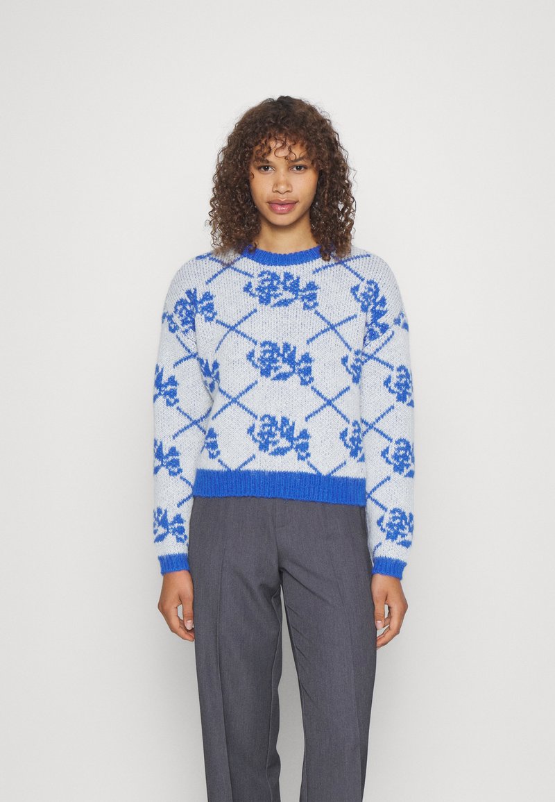 Vero Moda Tall VMZELMA O NECK - Neule - birch/beaucoup blue ...