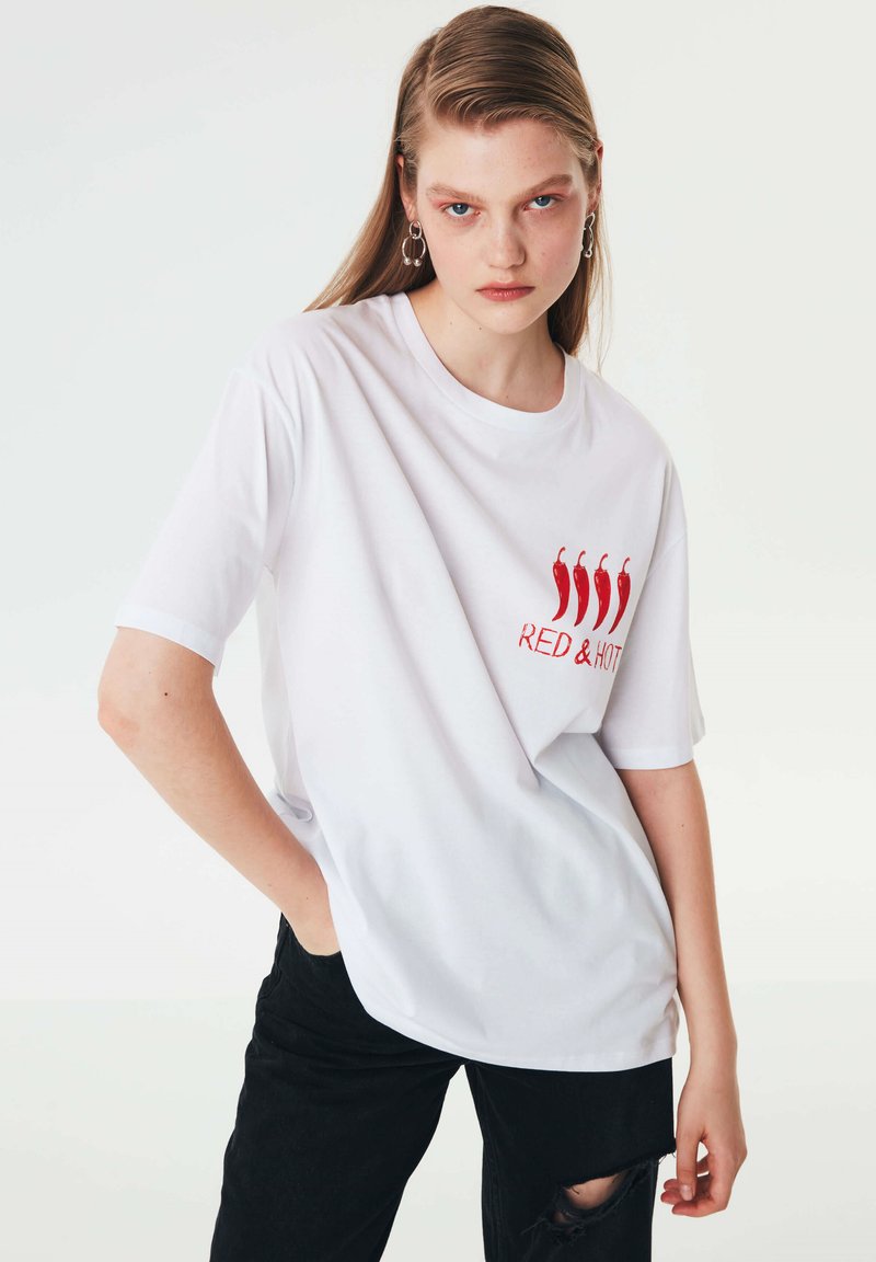 Twist CASUAL VISUAL PRINTED - Camiseta estampada - white/blanco ...