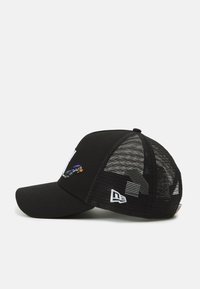 New Era TRUCKER UNISEX - Cap - black/schwarz - Zalando.ch