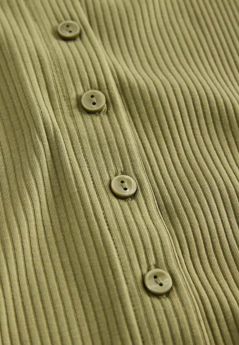 Next PETITE FIT - SHORT SLEEVE BUTTON THROUGH - T-shirt - bas - khaki ...