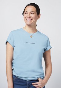 Detto Fatto UNISEX MIT QR-CODE - T-Shirt print - faded denim/hellblau ...