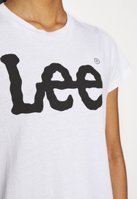 Lee LOGO TEE - T-shirt print - white/wit - Zalando.nl