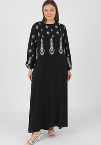 Modanisa CREW NECK PLUS SIZE DRESS ALIA - Maxikjoler - black/sort ...