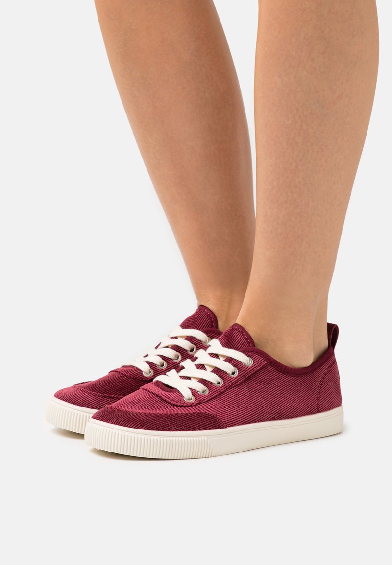 Rubi Shoes by Cotton On CARA LACE UP - Baskets basses - raspberry/rouge ...
