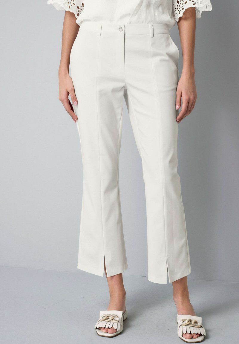 Alba Moda Trousers - offwhite/off-white - Zalando.de