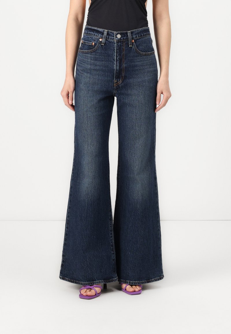 Levi's® RIBCAGE BELLS - Jeans Relaxed Fit - romantic story/dark-blue ...