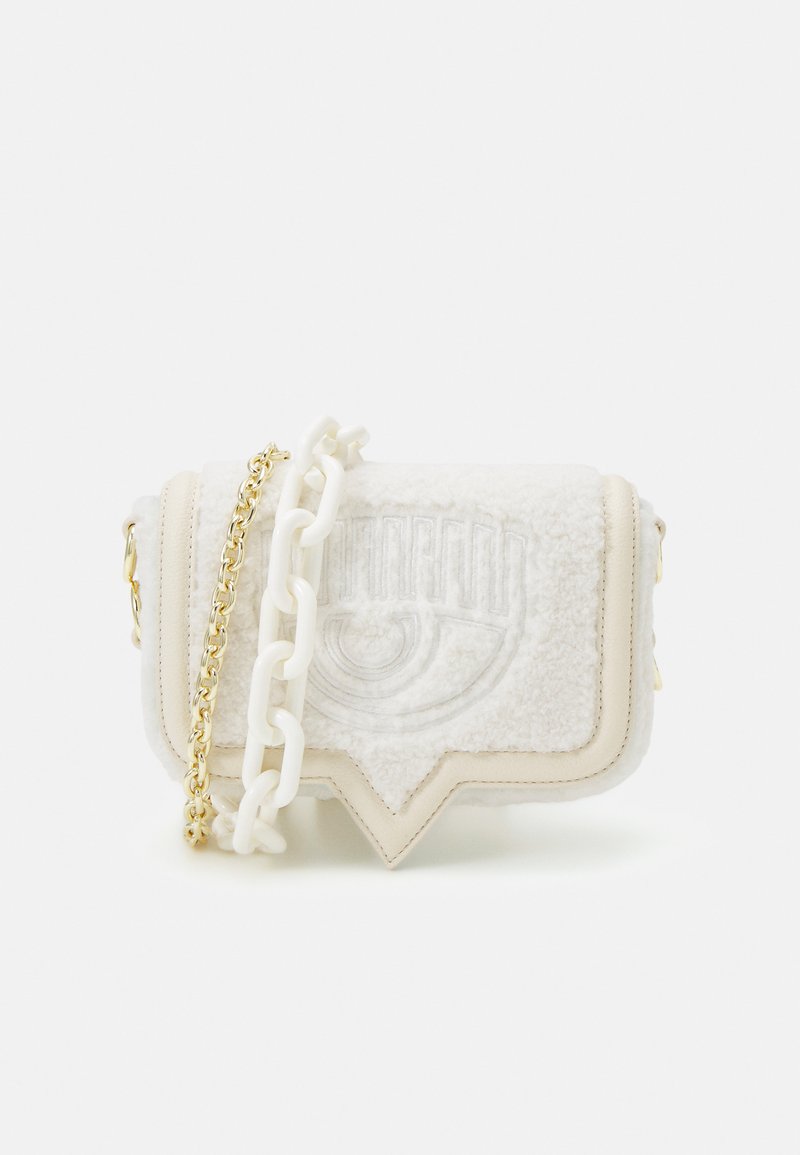 CHIARA FERRAGNI RANGE EYELIKE BAGS - Across body bag - gardenia/off ...