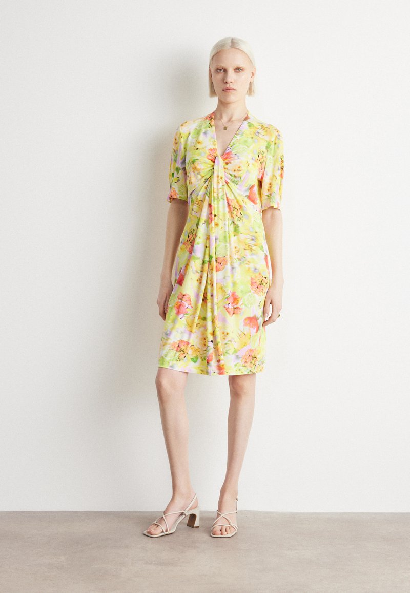 Marc Cain Jerseykleid - pale lemon/hellgelb - Zalando.at