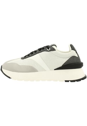 Guess METZ - Sneaker low - white brown/weiß - Zalando.at