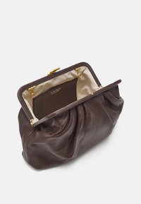 Lauren Ralph Lauren GRACI MEDIUM - Kuvertväska - chestnut brown/brun ...