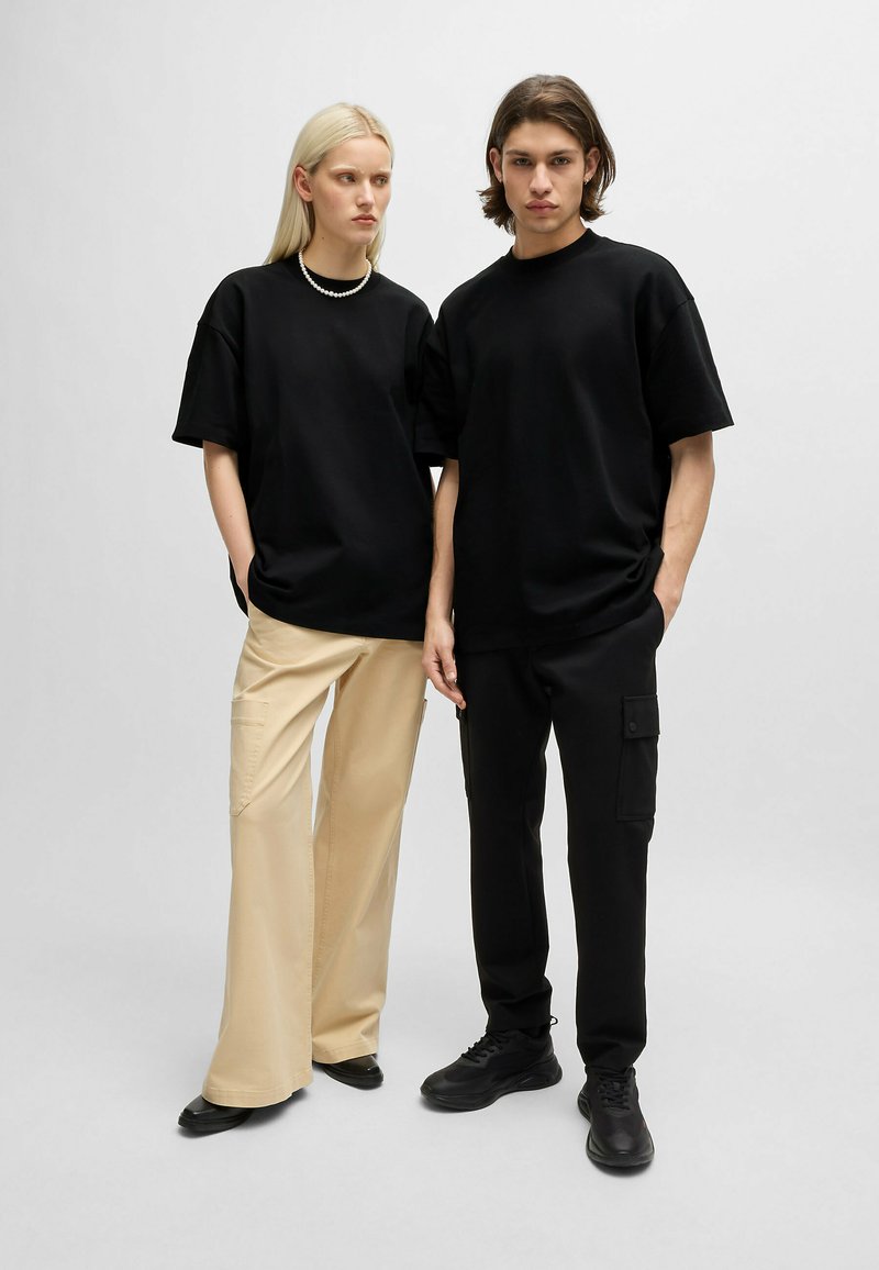 HUGO DPLANITEE - Basic T-shirt - black one/black - Zalando.co.uk