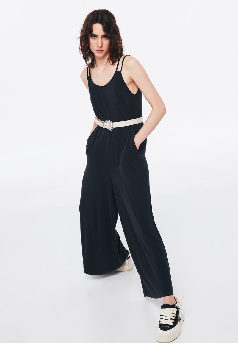 Twist OVERALL FIT DOUBLE STRAP - Jumpsuit - black - Zalando