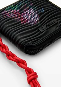 Desigual MEDIUM WITH FLORAL TEXTURE - Wallet - grey - Zalando