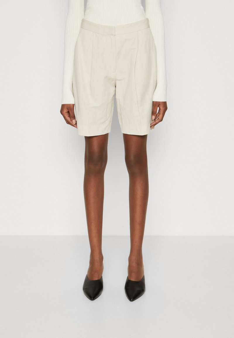 Calvin Klein TAILORED - Shorts - peyote/beige - Zalando.at