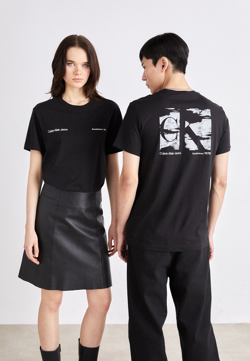 Calvin Klein Jeans Big Box Logo Tee Unisex Print T Shirt Black