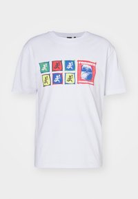 Former REMAINING - Print T-shirt - white - Zalando.co.uk