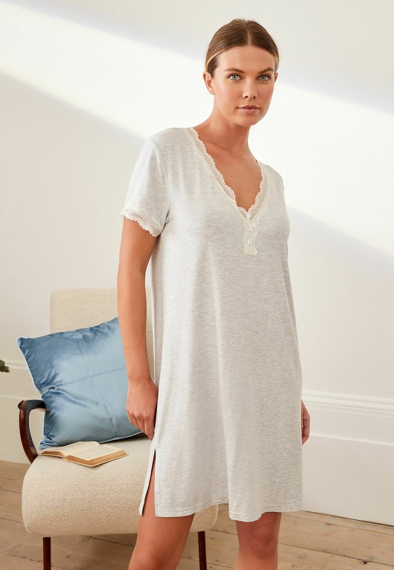 Laura Ashley TRIM - REGULAR FIT - Nachthemd - grey/grau - Zalando.de