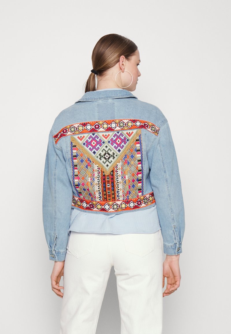 ONLY ONLMALIBU JACKET - Denim jacket - light blue denim/light-blue ...