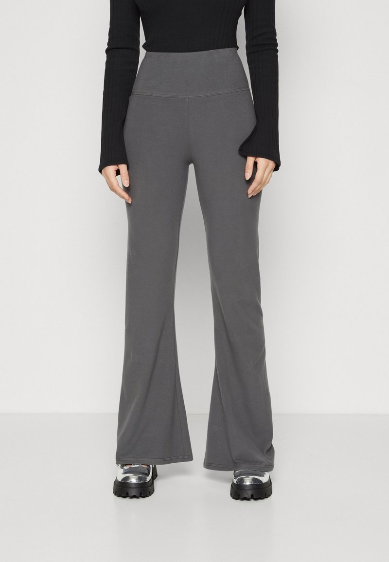 Hollister Co. FLARED - Tracksuit bottoms - magnet/dark grey - Zalando.ie