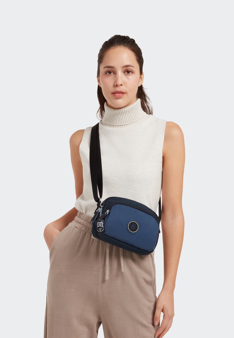 Kipling RATNA - Bandolera - strong blue block/azul marino jaspeado ...